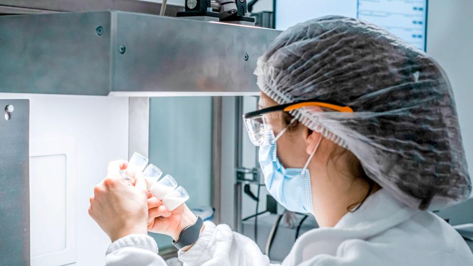 HIPRA | COVID-19: HIPRA plans to produce 400 million doses of its SARS ...