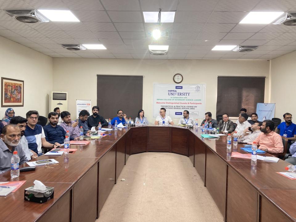 HIPRA PAKISTAN celebrates a new edition of the HIPRA UNIVERSITY course ...